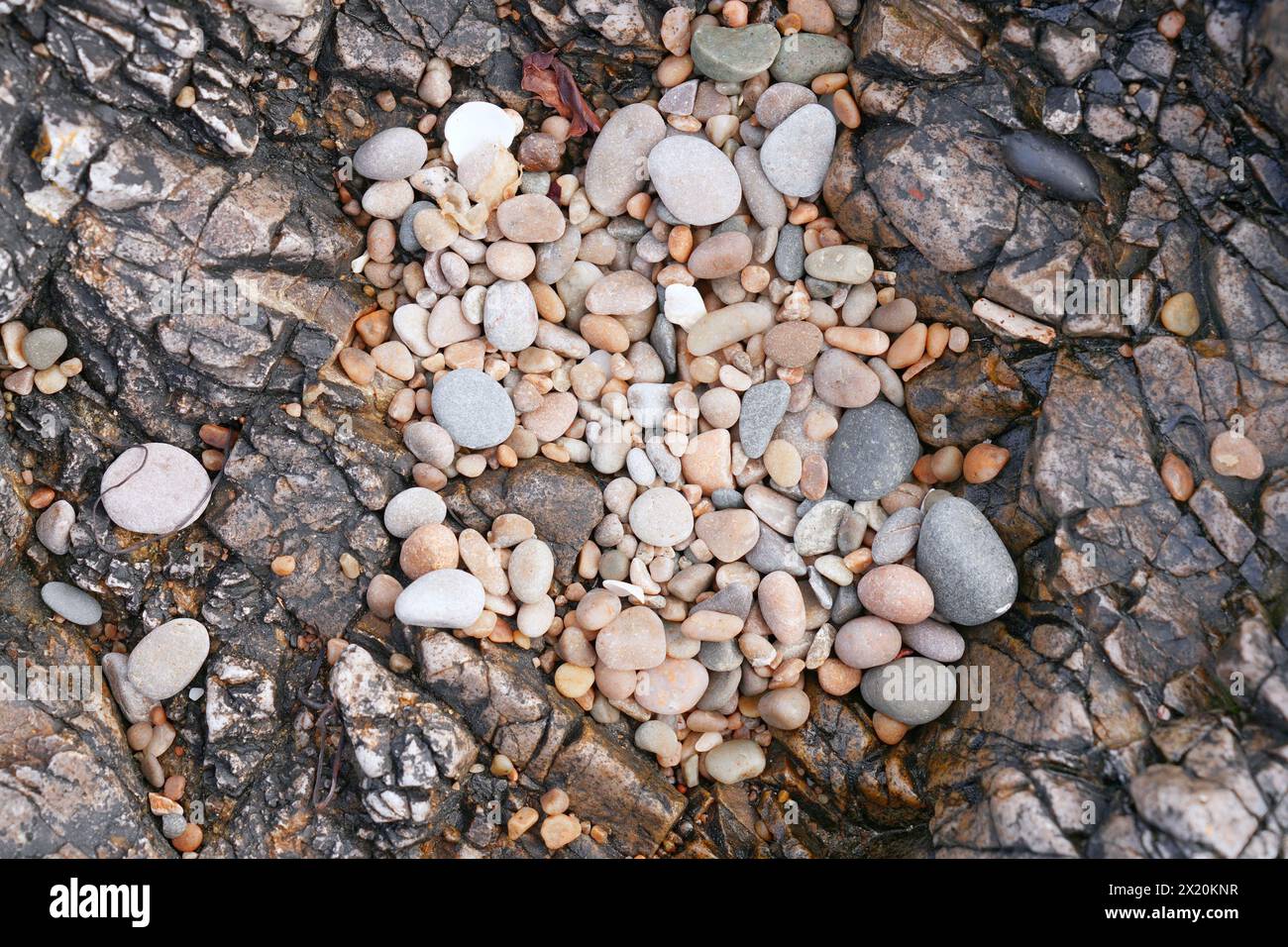 Ireland, County Donegal, Great Pollet Arch, pebbles on the beach Stock Photo - Alamy