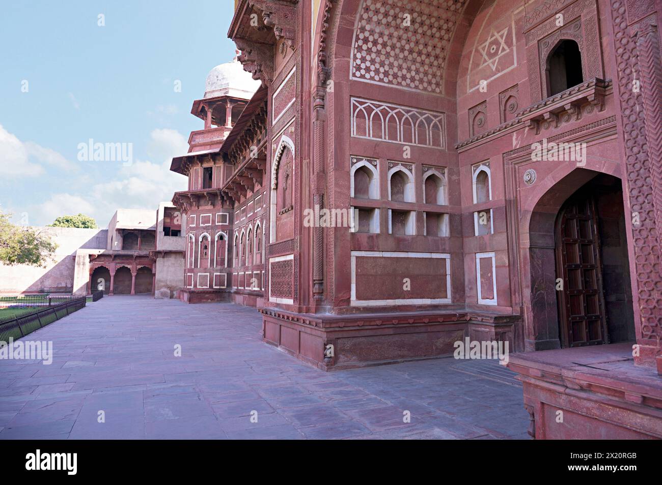 Entrance of the Jahangir Palace, Agra fort complex, Agra, Uttar Pradesh ...