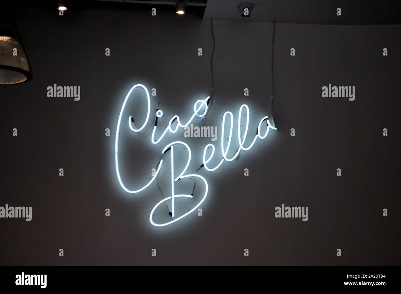 Bella ciao hi-res stock photography and images - Alamy