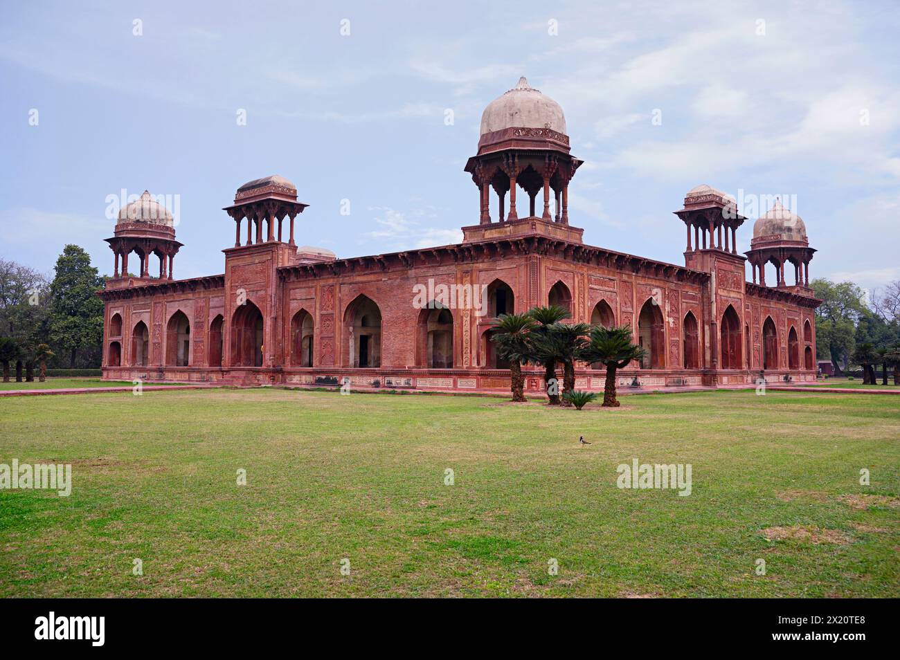 Mariam tomb sikandra hi-res stock photography and images - Alamy