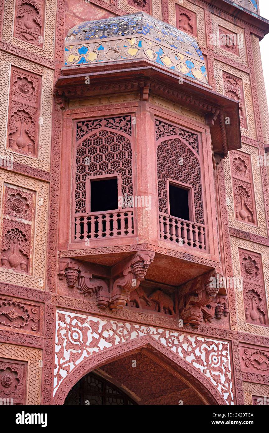 Partial view of Kanch Mahal, Akbar's Tomb complex, Sikandra, Agra ...