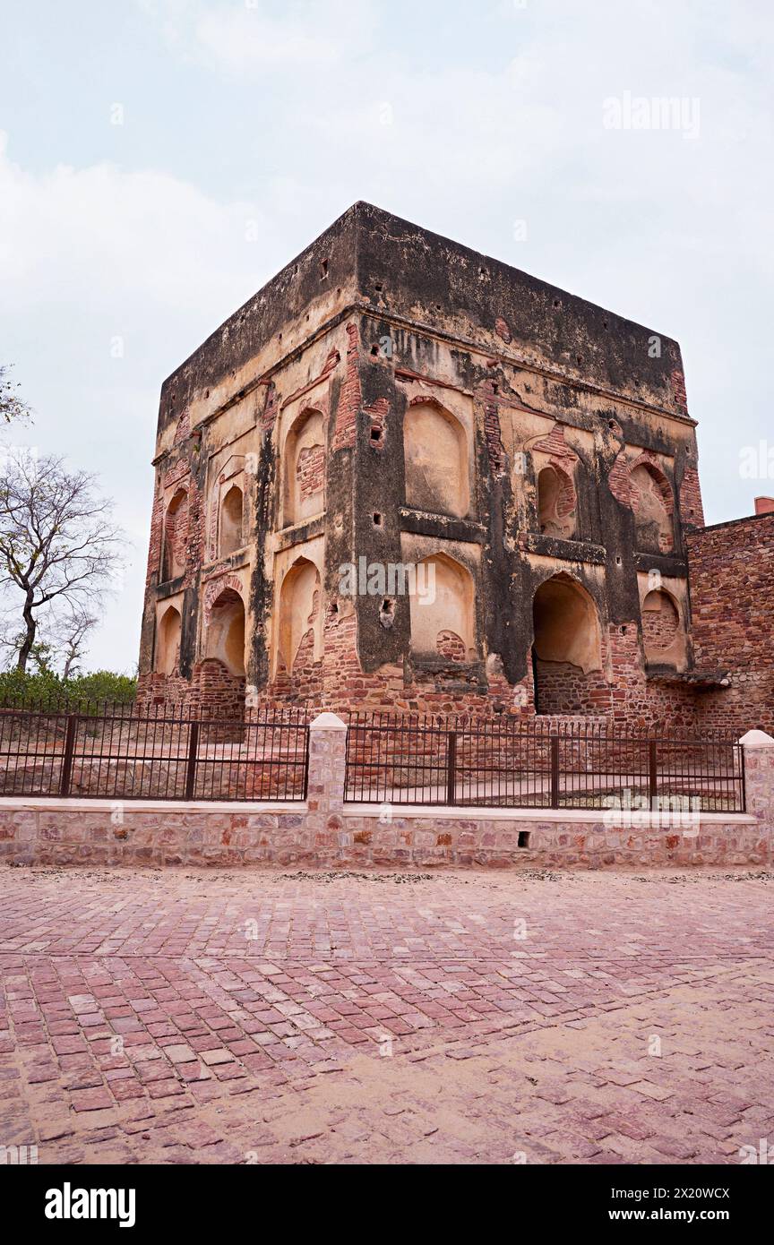 Old structure near Elephant Gate, Fatehpur Sikri, Uttar Pradesh, India ...