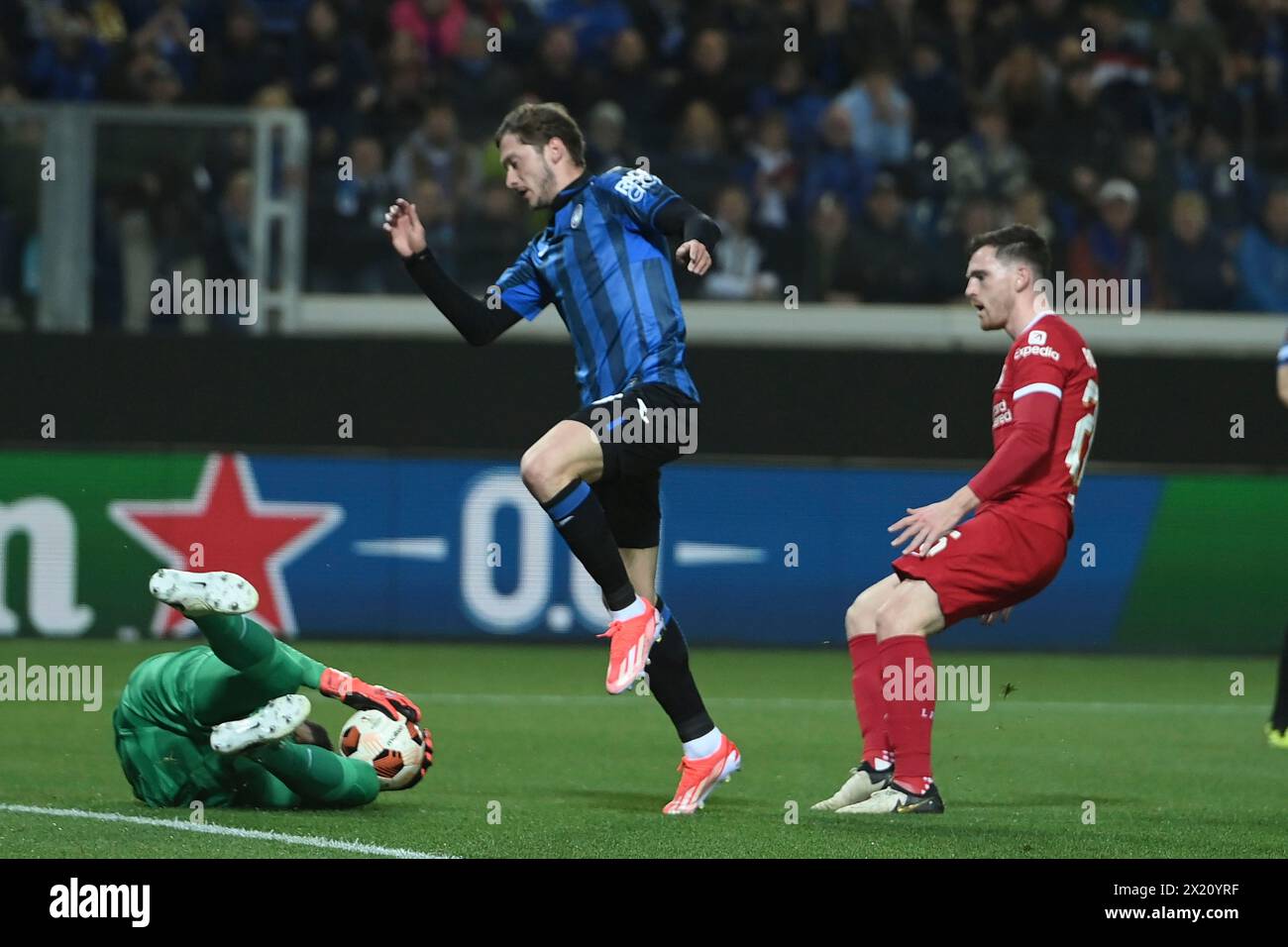 Alisson becker liverpool 2024 hi-res stock photography and images - Alamy