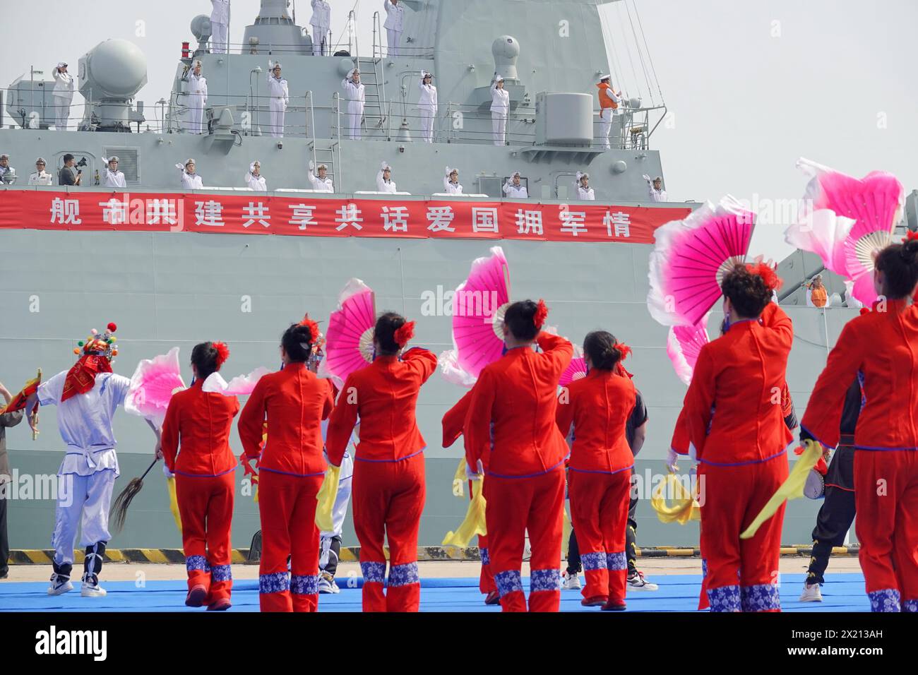 YANTAI, CHINA - APRIL 19, 2024 - Officers and soldiers on board the ...