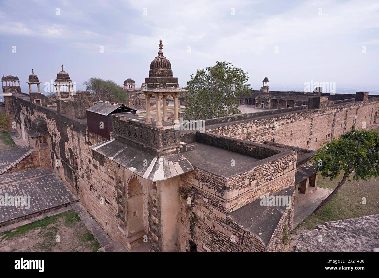 Jahangir Mahal and Shah Jahan Mahal, Fort complex, Gwalior, Madhya ...