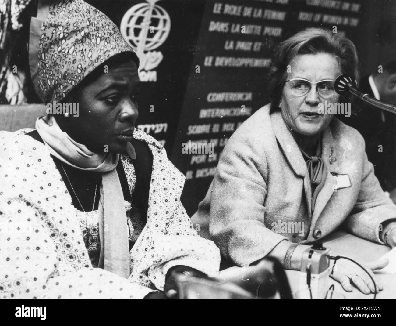 Federal of health kate strobel Black and White Stock Photos & Images ...