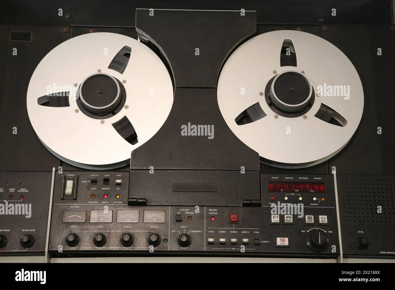 Professional tape recorder reel hi-res stock photography and images - Alamy