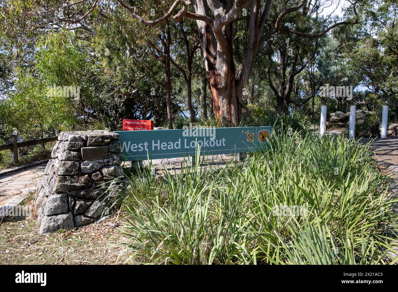 West Head lookout in Ku-Ring-Gai chase national park, Sydney,NSW ...