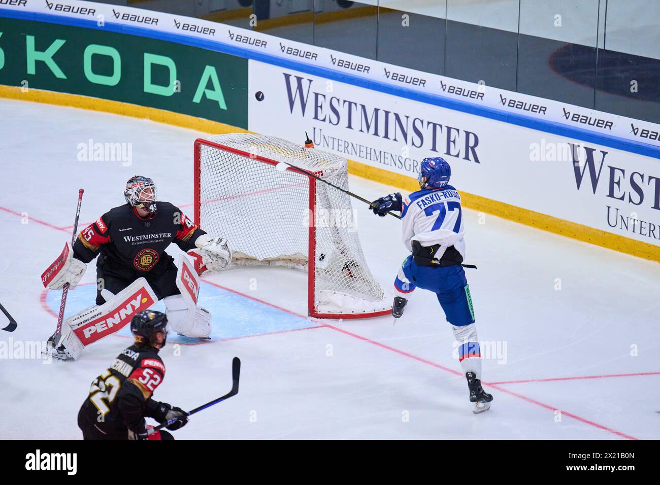 Martin fasko rudas hi-res stock photography and images - Alamy