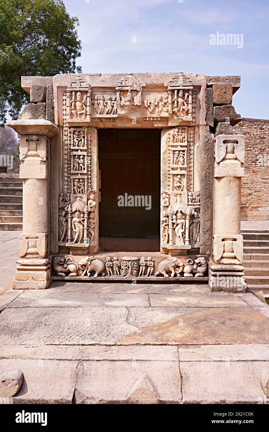 Small temples and shrines, Bateshwar Group of Temples, Morena, Madhya ...