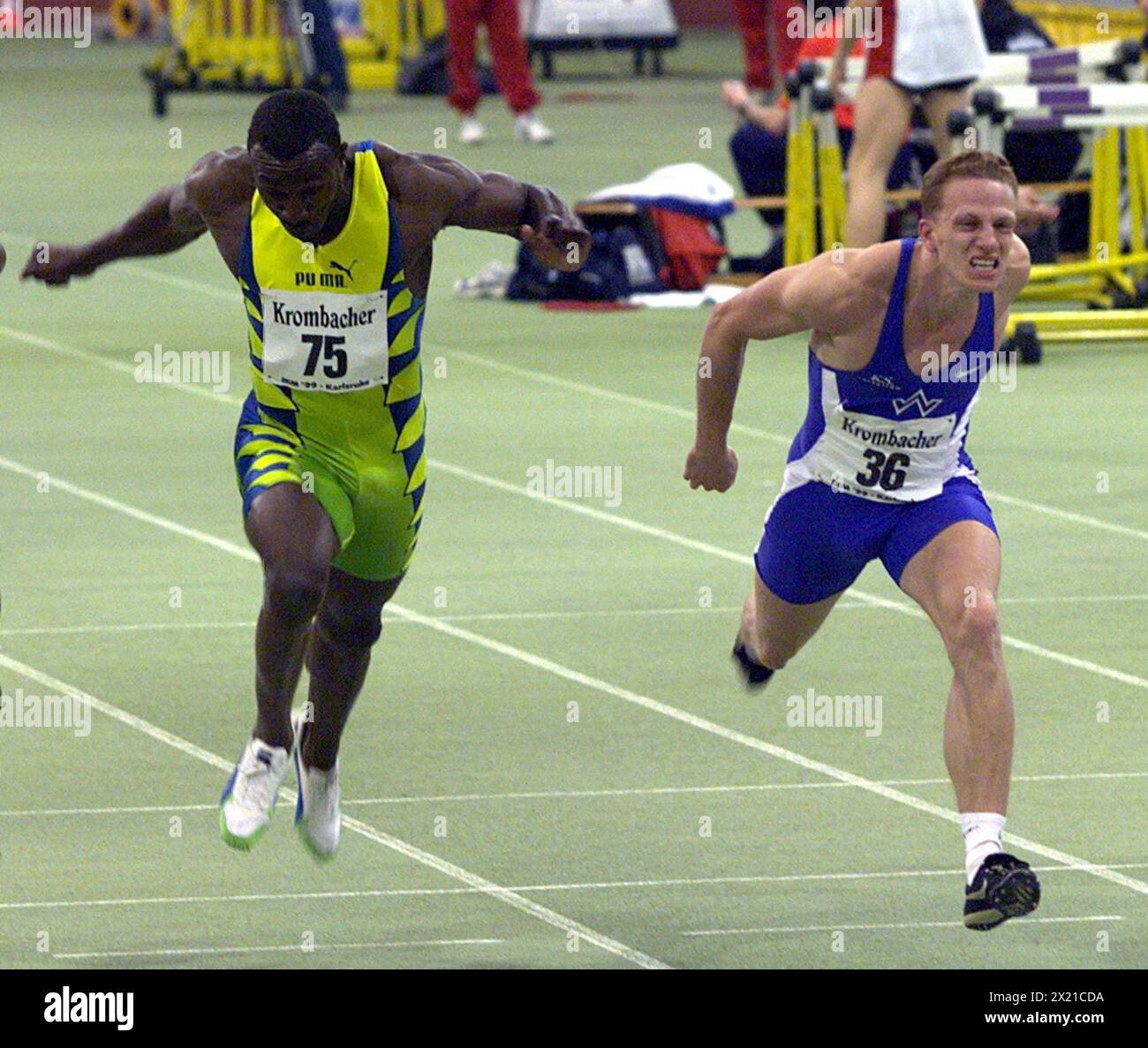 Marc Blume (r) aus Wattenscheid gewinnt am 24.01.1999 beim Hallen ...