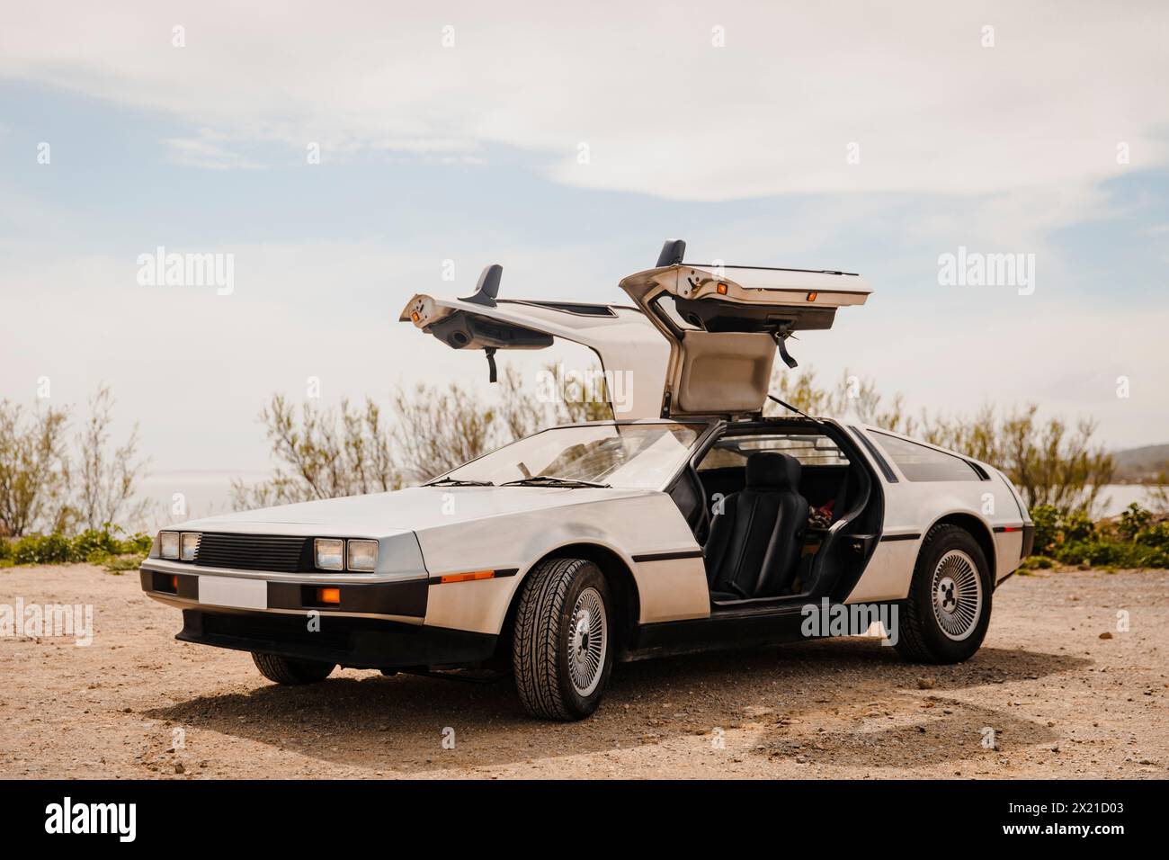 Back to the future film scene 80s hi-res stock photography and images ...