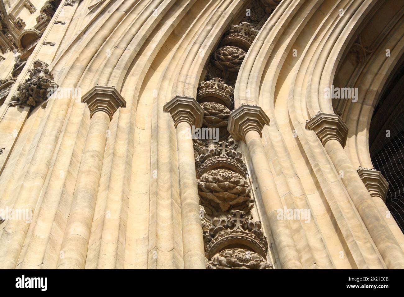 Ornate gothic columns of an ancient cathedral Stock Photo - Alamy