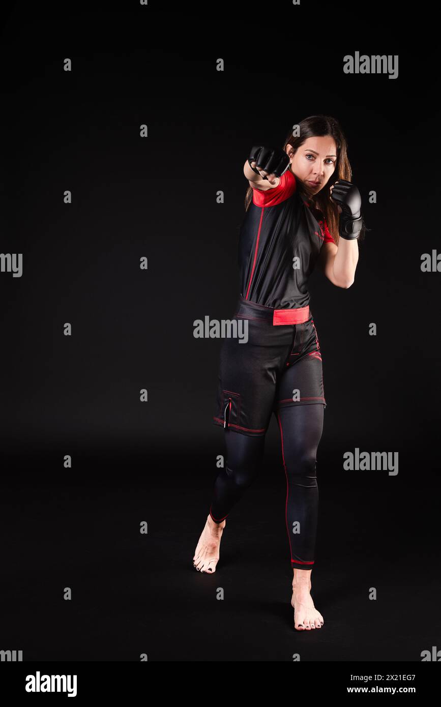 Female fighter mma hi-res stock photography and images - Alamy
