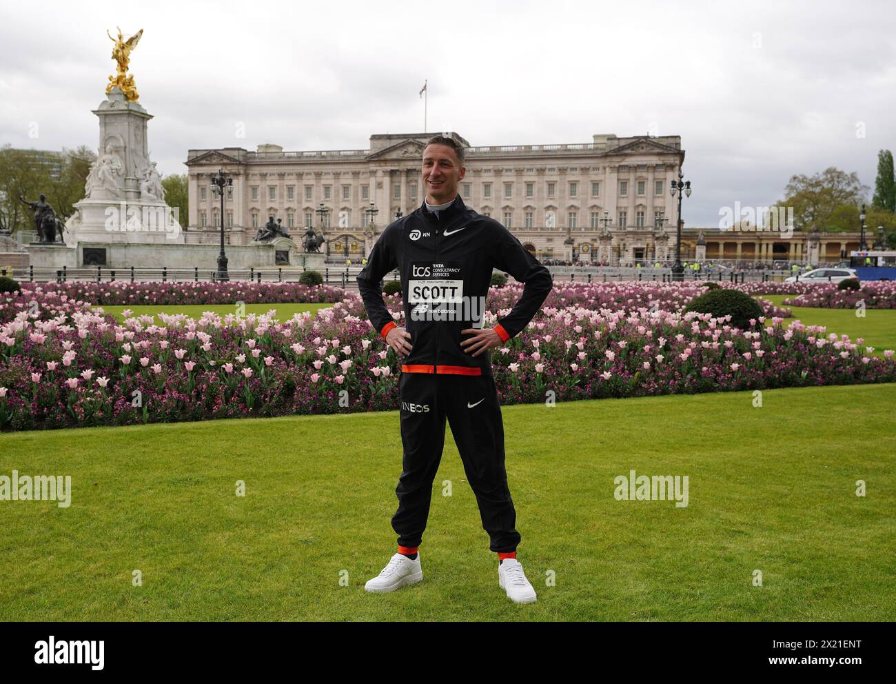 Great Britain's Marc Scott in front of Buckingham Palace ahead of the ...