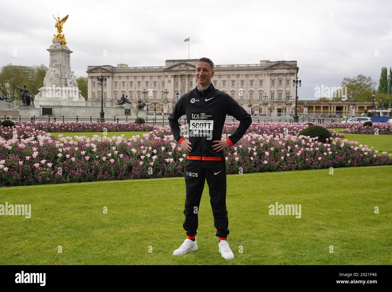 Great Britain's Marc Scott in front of Buckingham Palace ahead of the ...