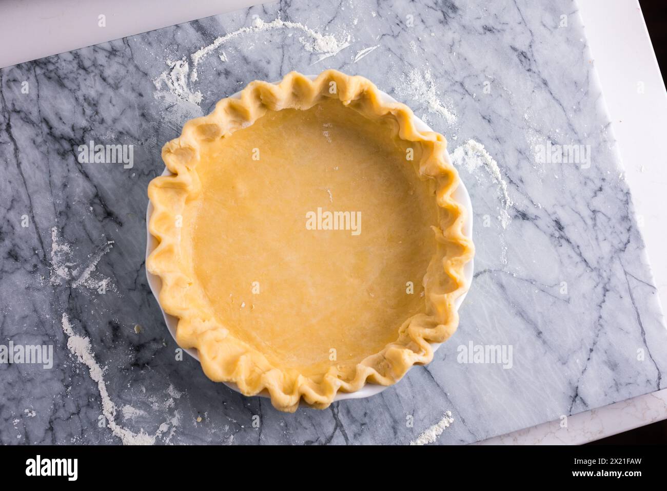 Pie crust edge hi-res stock photography and images - Alamy