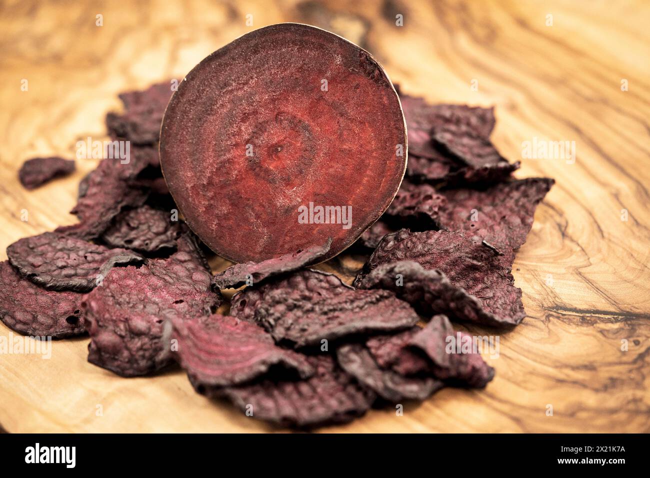 Root beet (Beta vulgaris), sliced turnip and beetroot crisps Stock ...