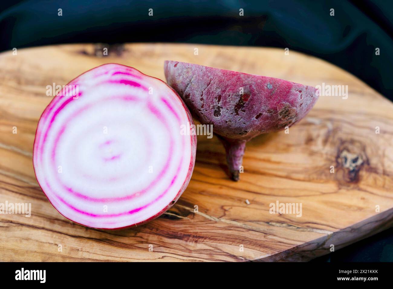 Root beet (cutting board), sliced turnip on a cutting board Stock Photo ...