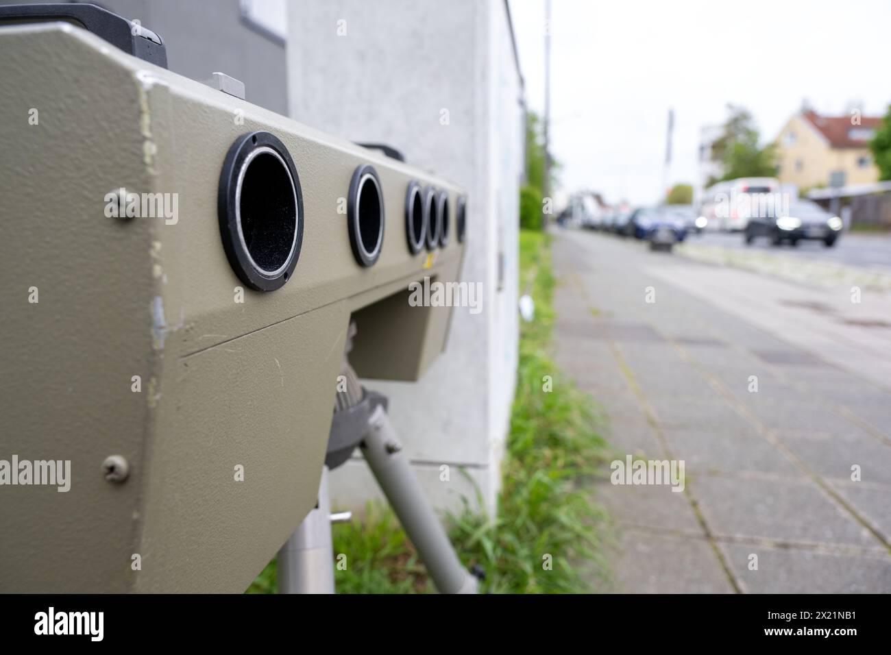 19 April 2024, Bavaria, Nuremberg: A speed measuring device is ...
