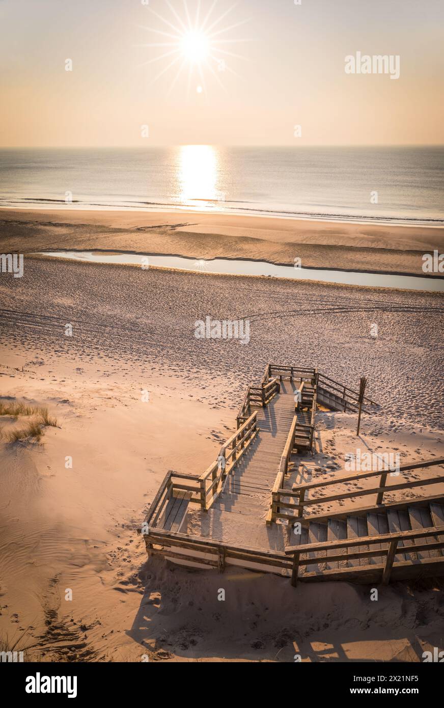 Beach exit at red cliff in kampen hi-res stock photography and images ...