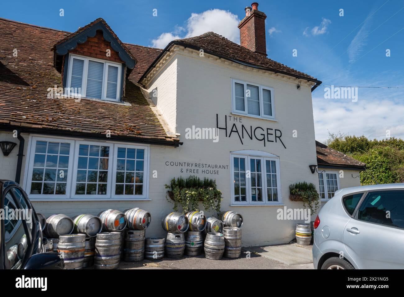 Hangar pub hi-res stock photography and images - Alamy