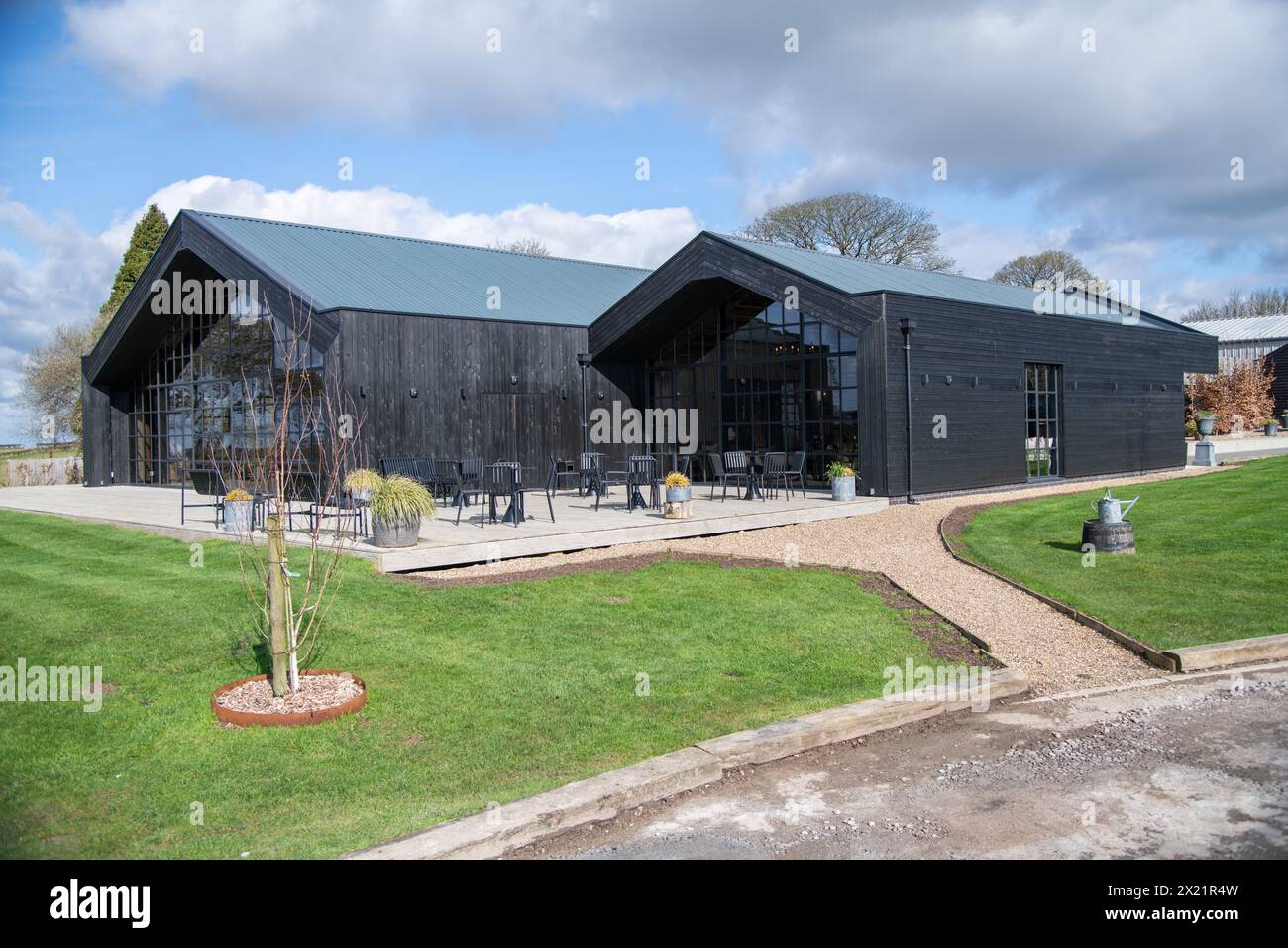A farmhouse barn for wedding receptions at Botley Hill Farm in Surrey ...