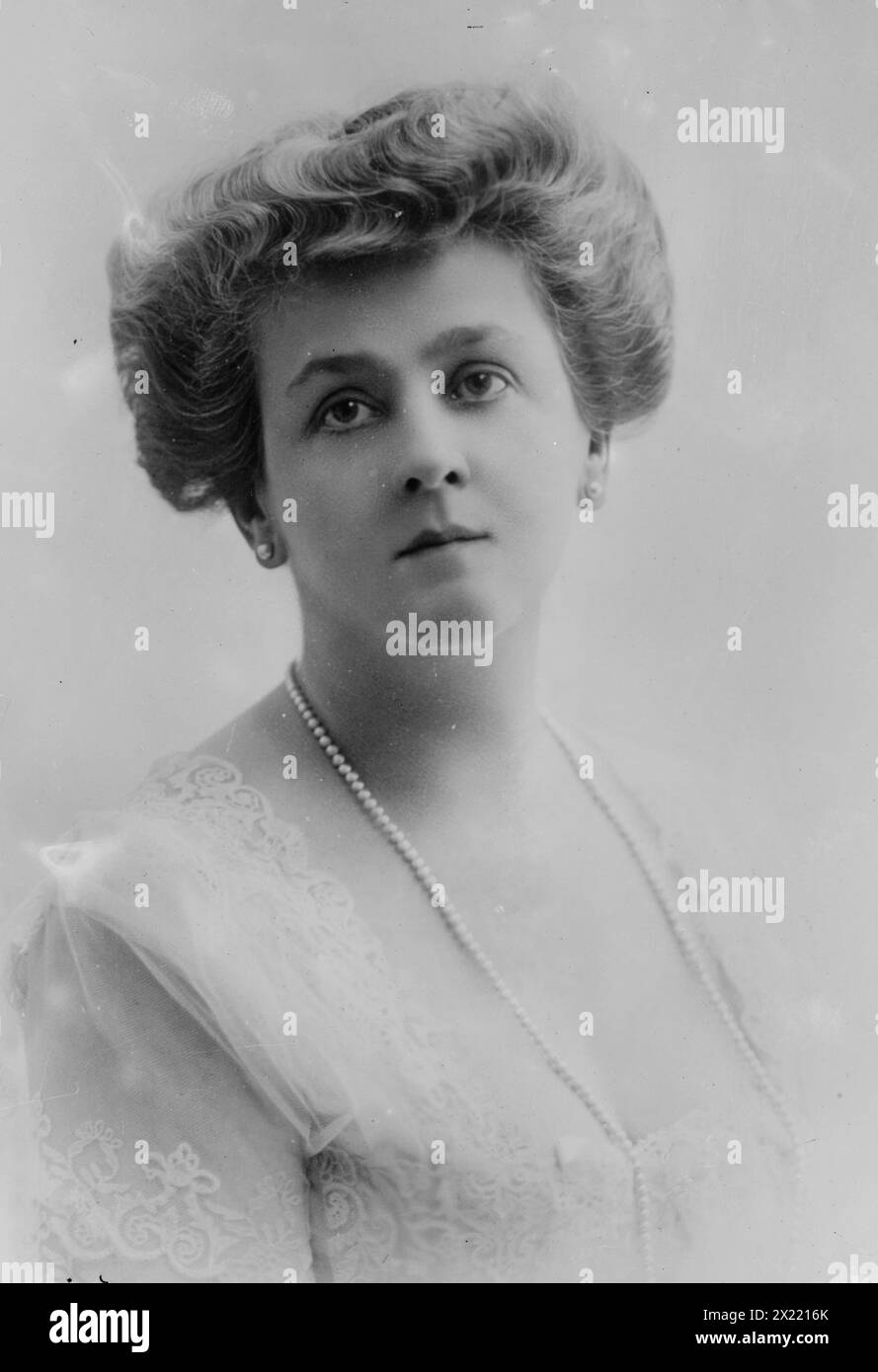 Mrs price hi-res stock photography and images - Alamy