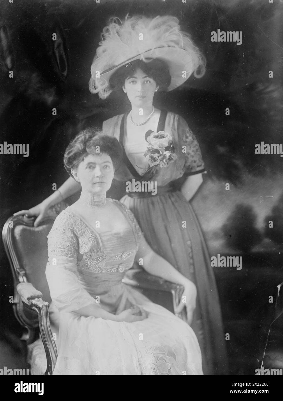 Mrs. Thos. Walsh and Mrs. McLean, her daughter, 1910 Stock Photo - Alamy