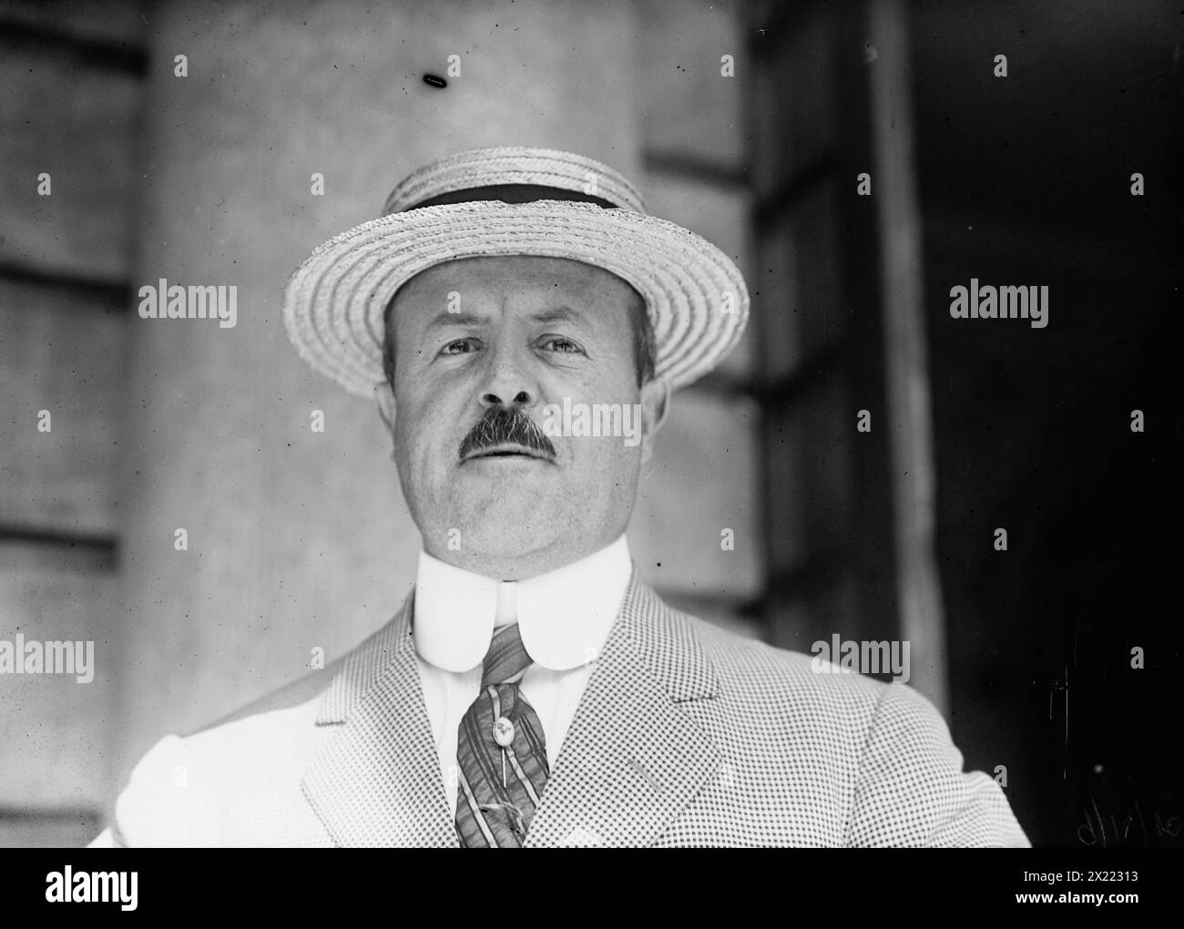 Ww cole hi-res stock photography and images - Alamy