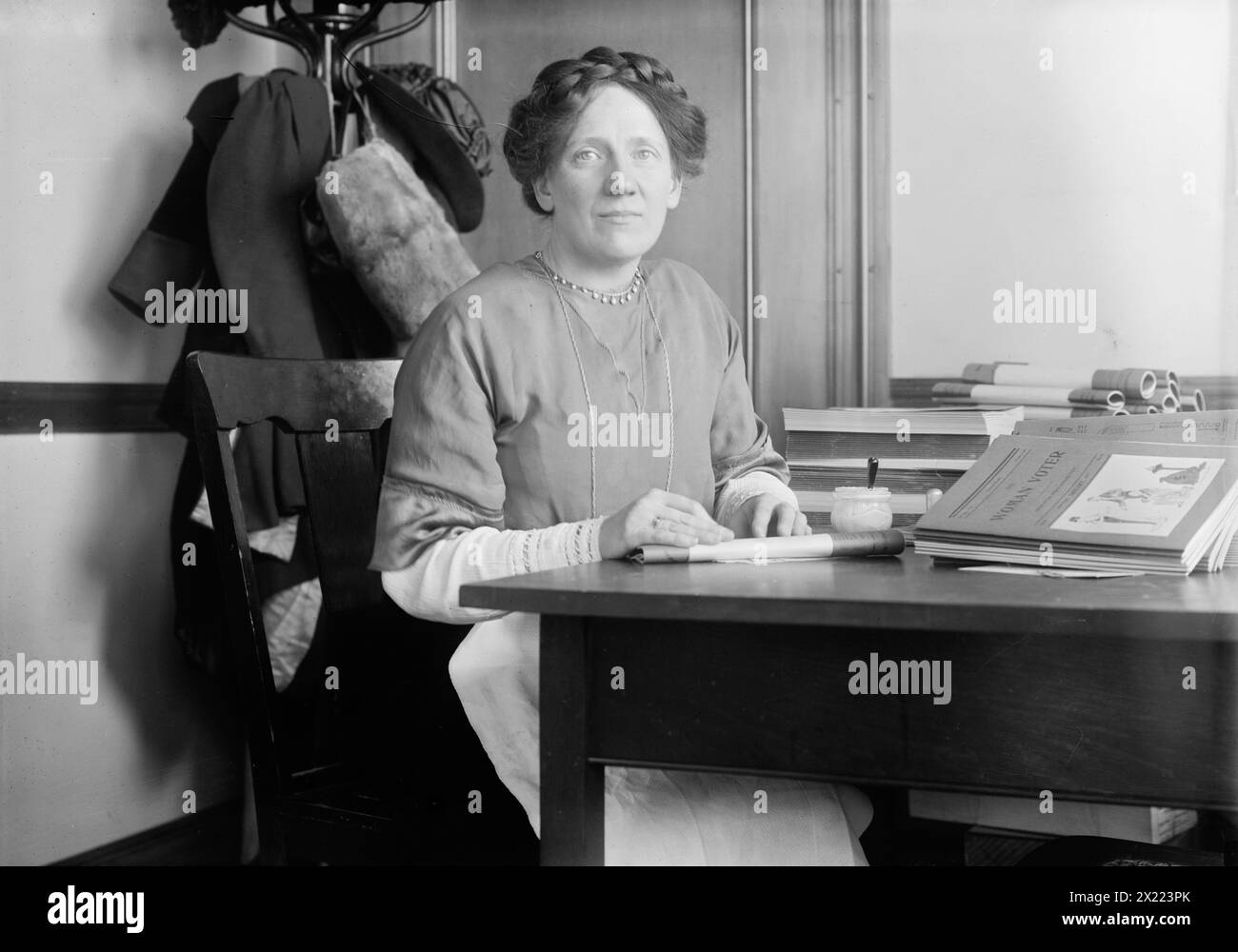 Miss Cornelia Swinnerton, 1912 Stock Photo - Alamy