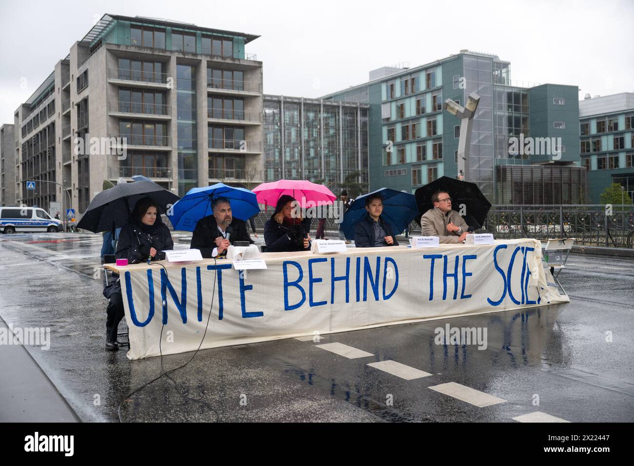 Berlin, Germany. 19th Apr, 2024. Luisa Neubauer (l-r), climate activist ...