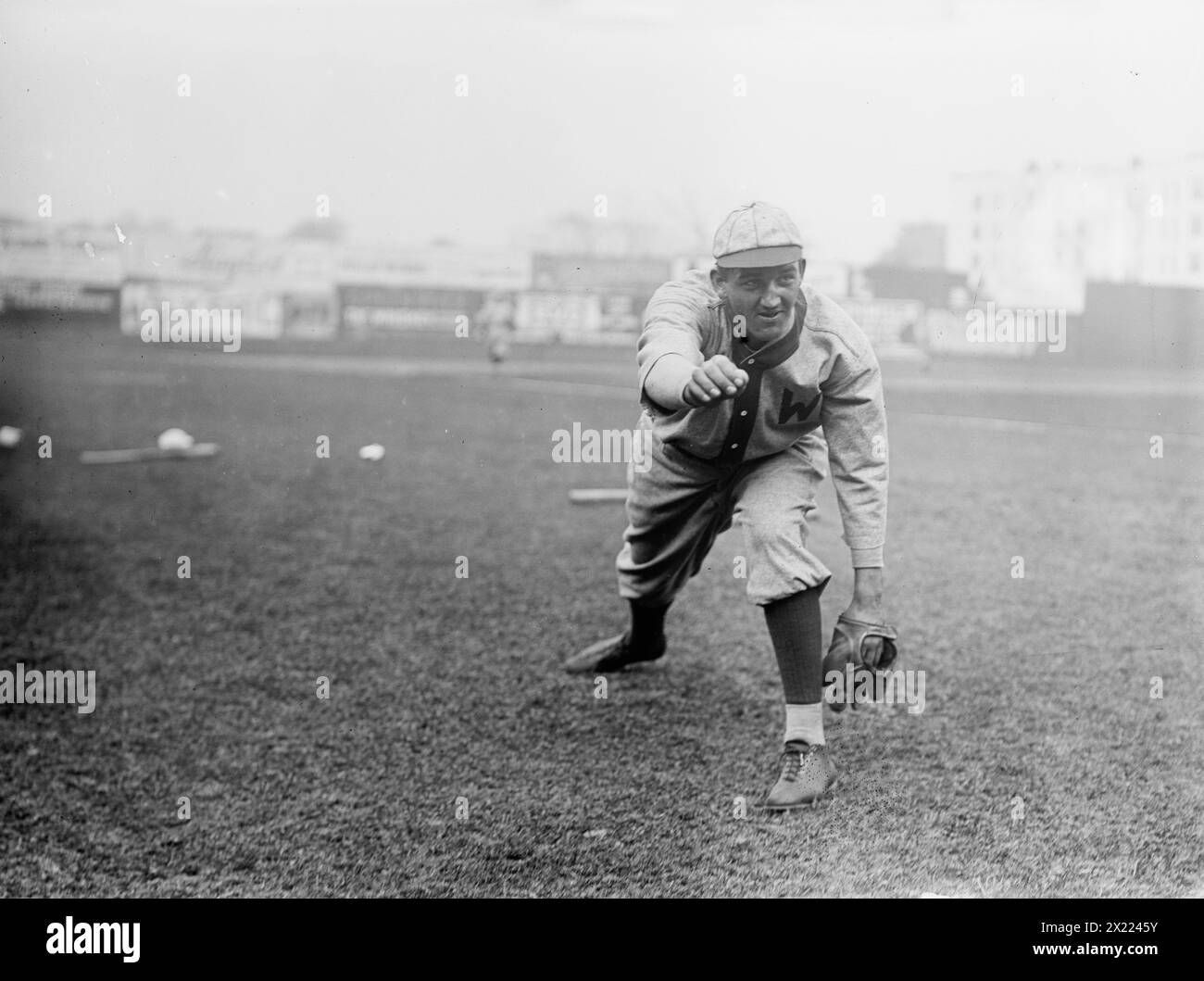 1900's baseball uniform hi-res stock photography and images - Alamy