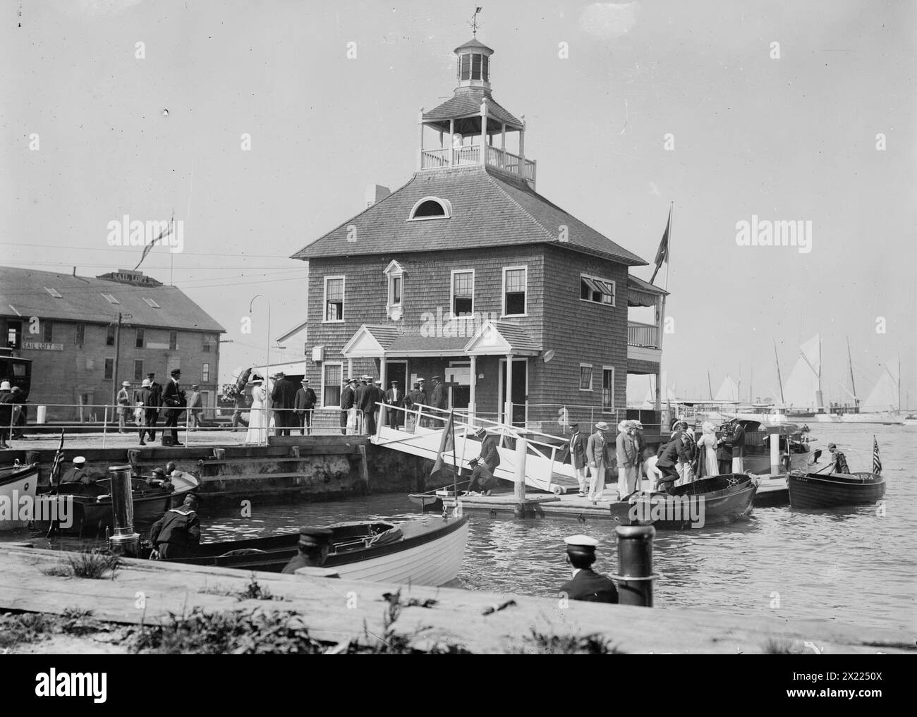 20th century yachting history hi-res stock photography and images - Alamy