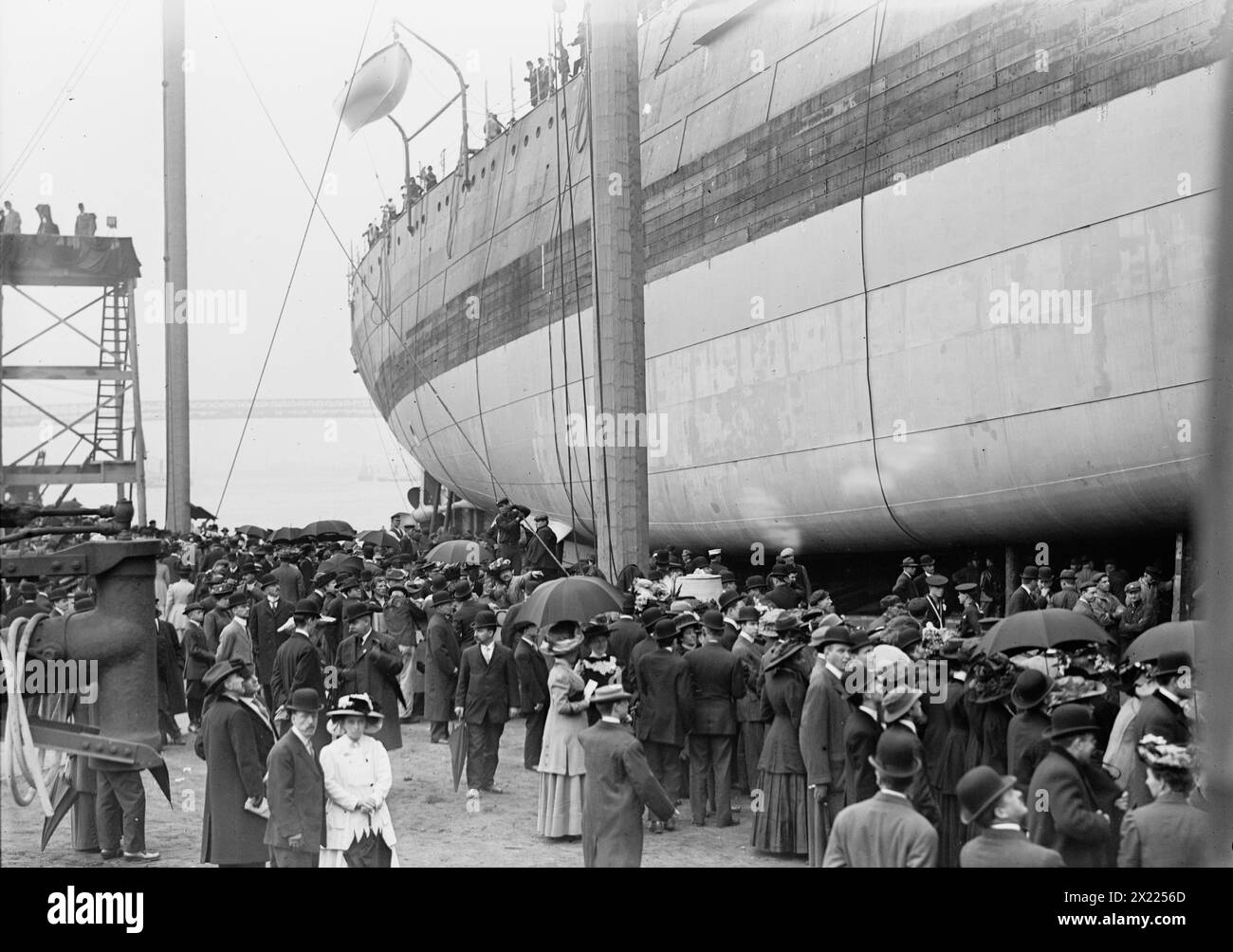 Florida U.S.N., 1910. Shows the launch of the USS Florida battleship on ...