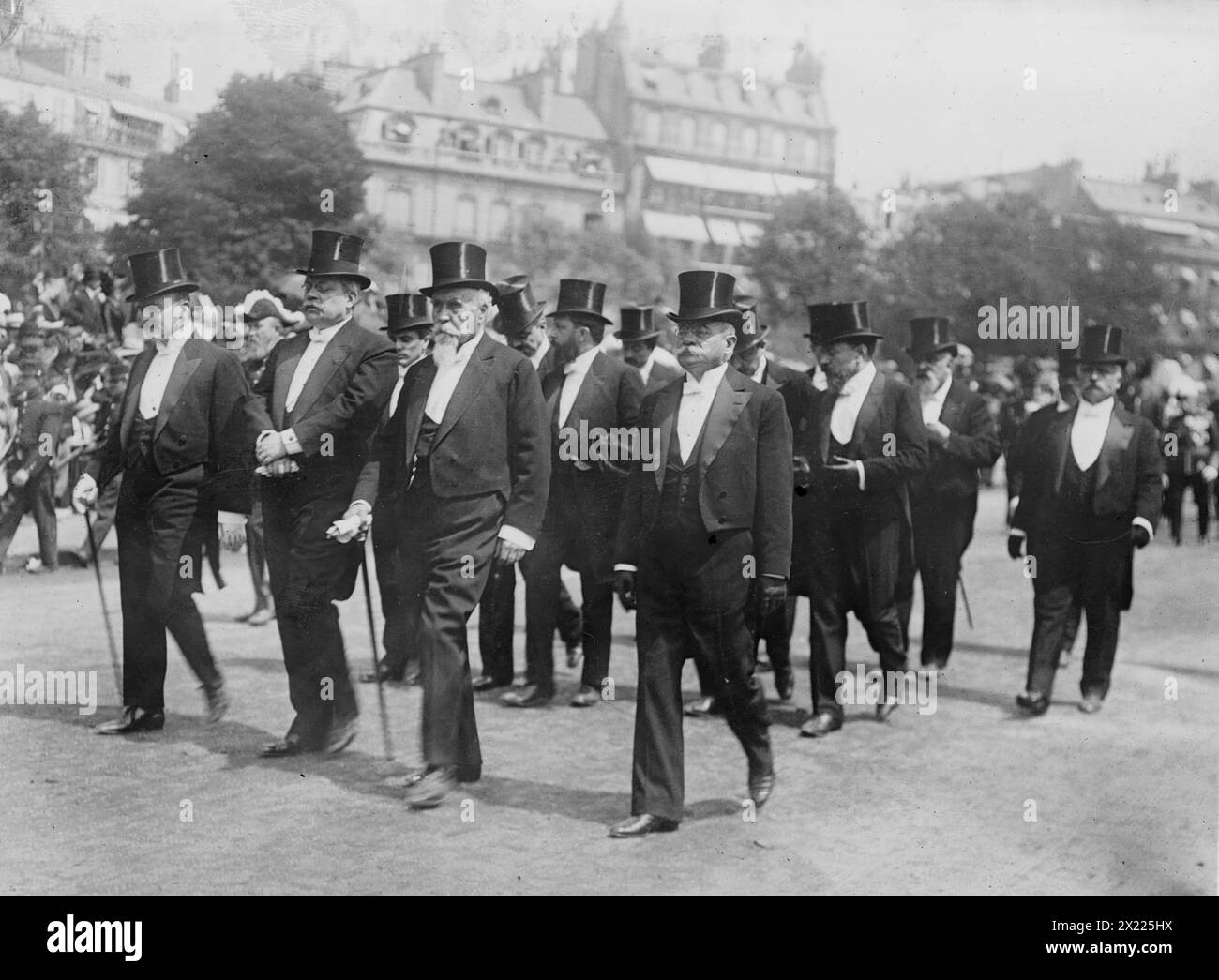French Ministers at Berteaux funeral. Caillaux, Cruppi, Perrier ...