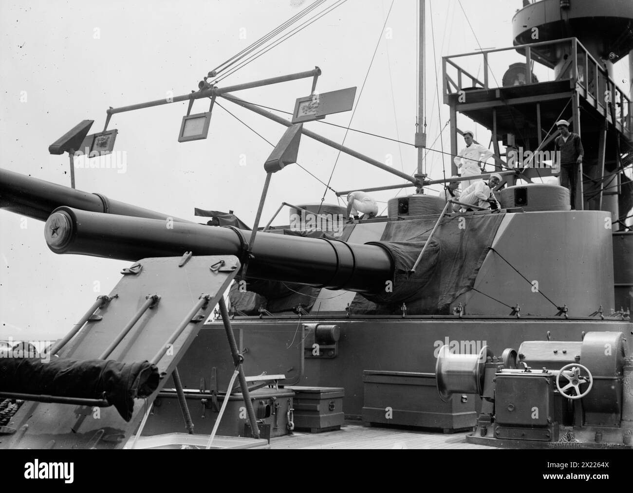 War game-10 in. gun practice - USS Seattle, between c1910 and c1915 ...