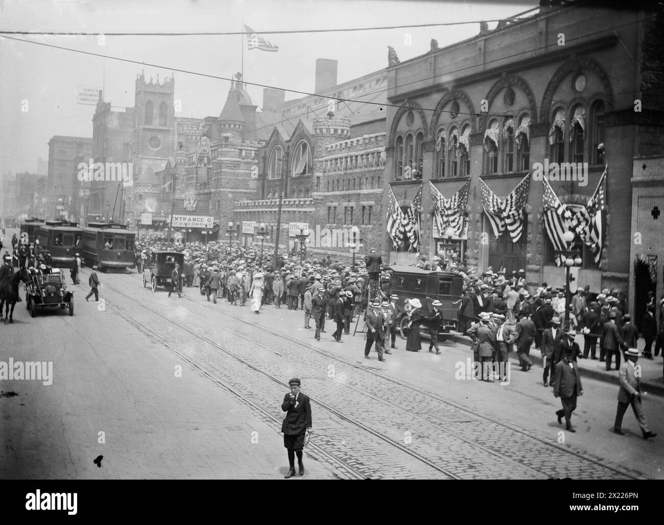 Convention crowd - Chicago, 1912. 1912 Republican National Convention ...
