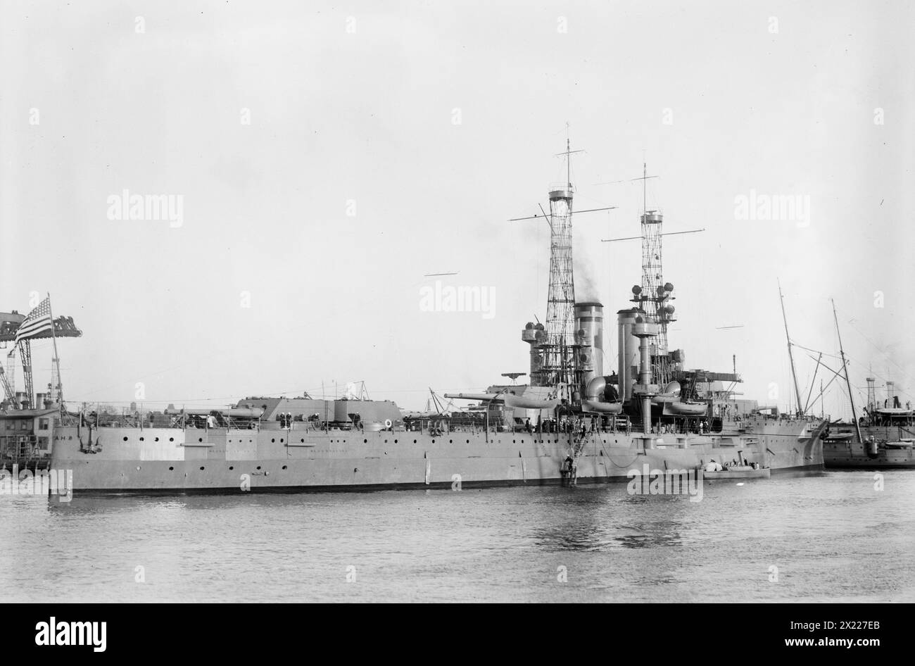 Uss utah hi-res stock photography and images - Alamy