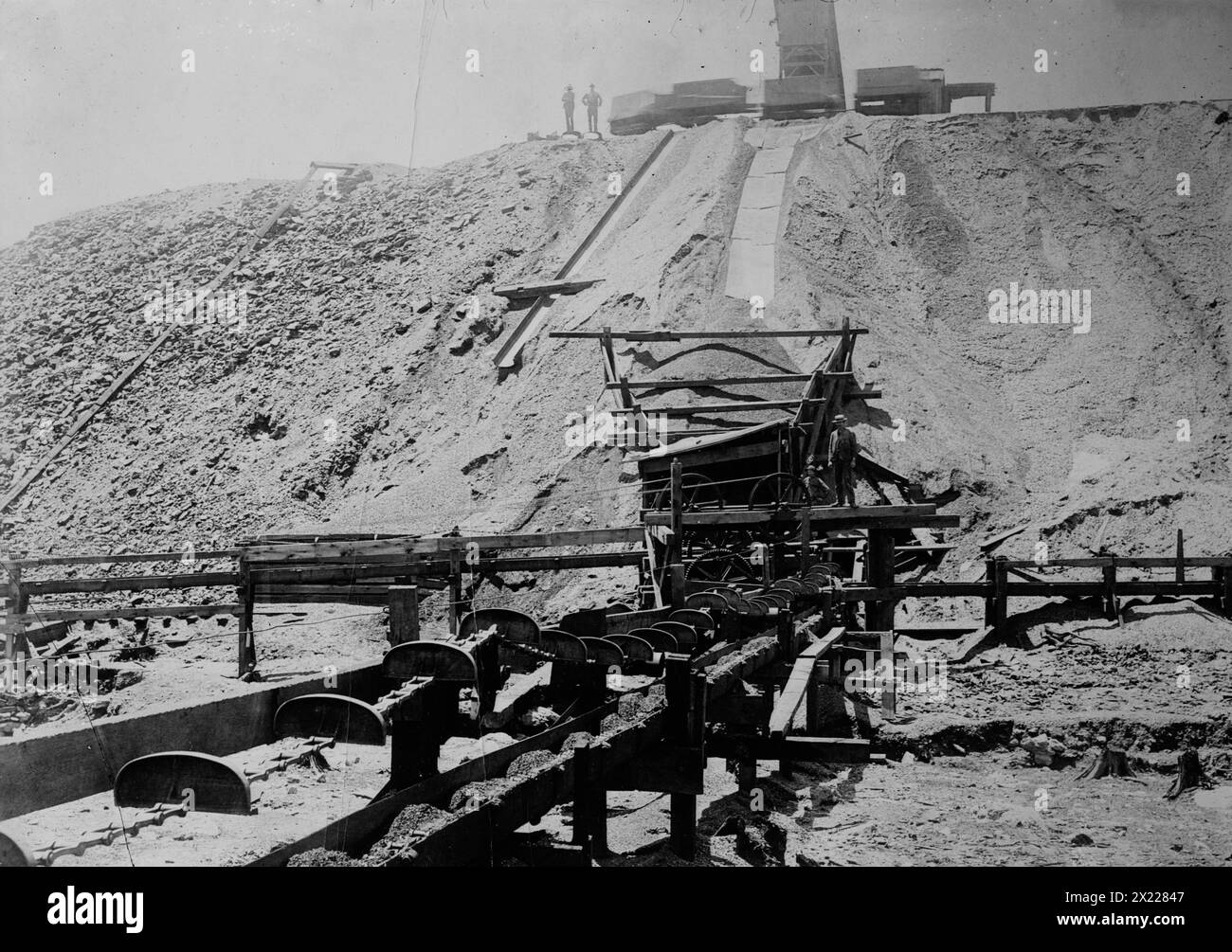 Coal mine entrance united states hi-res stock photography and images ...