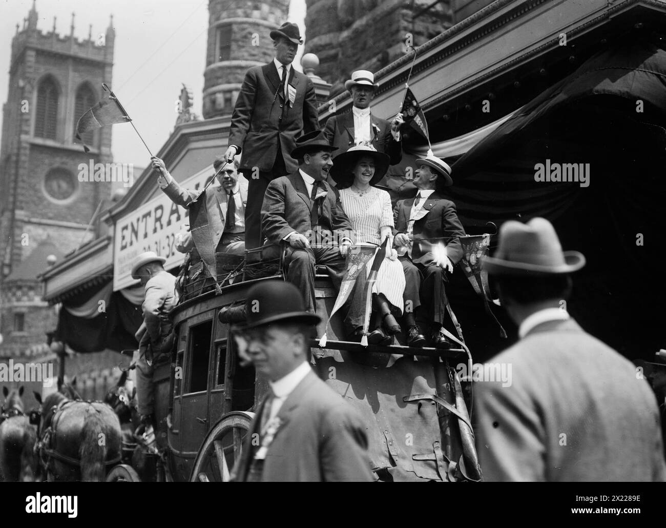 California delegates on stagecoach at the 1912 Republican National ...