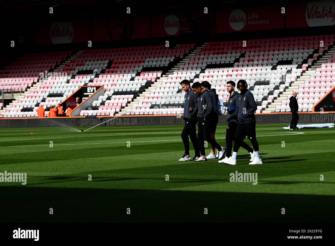 AFC Bournemouth players arrive at the ground - AFC Bournemouth v ...