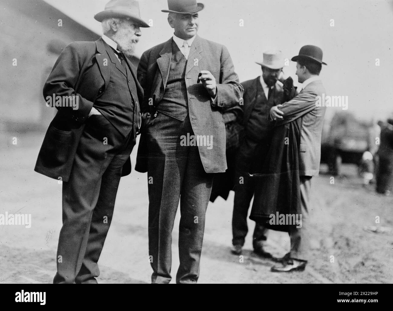 J. J. Hill & Carl Gray, between c1910 and c1915. Shows railroad ...