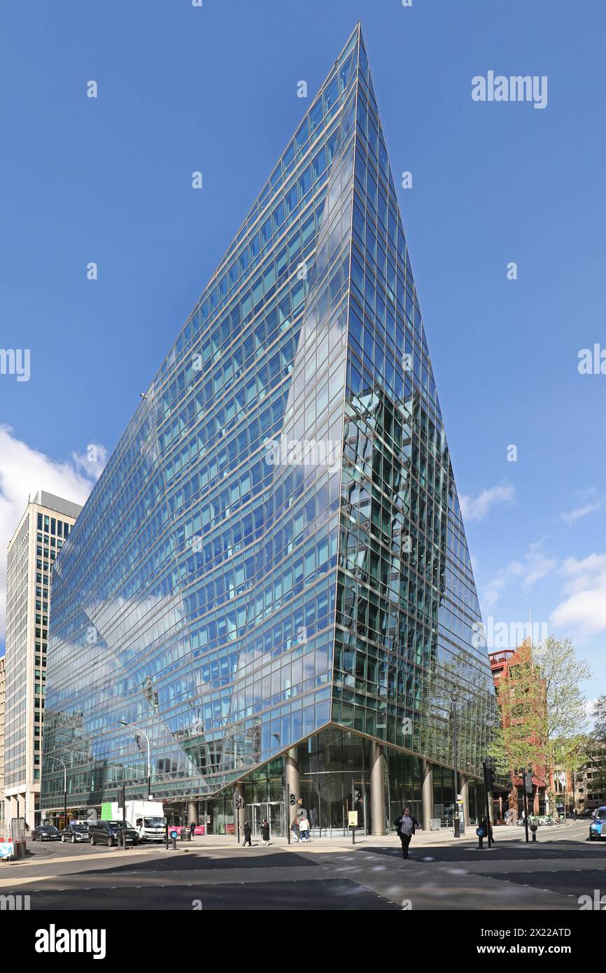 62 Buckingham Gate, a new glass-clad office building on Victoria Street ...