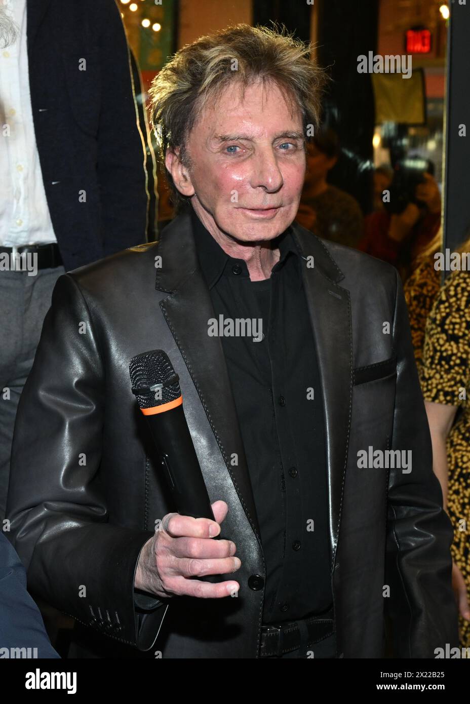 Bruce Sussman and Barry Manilow unveil a window display dedicated to ...