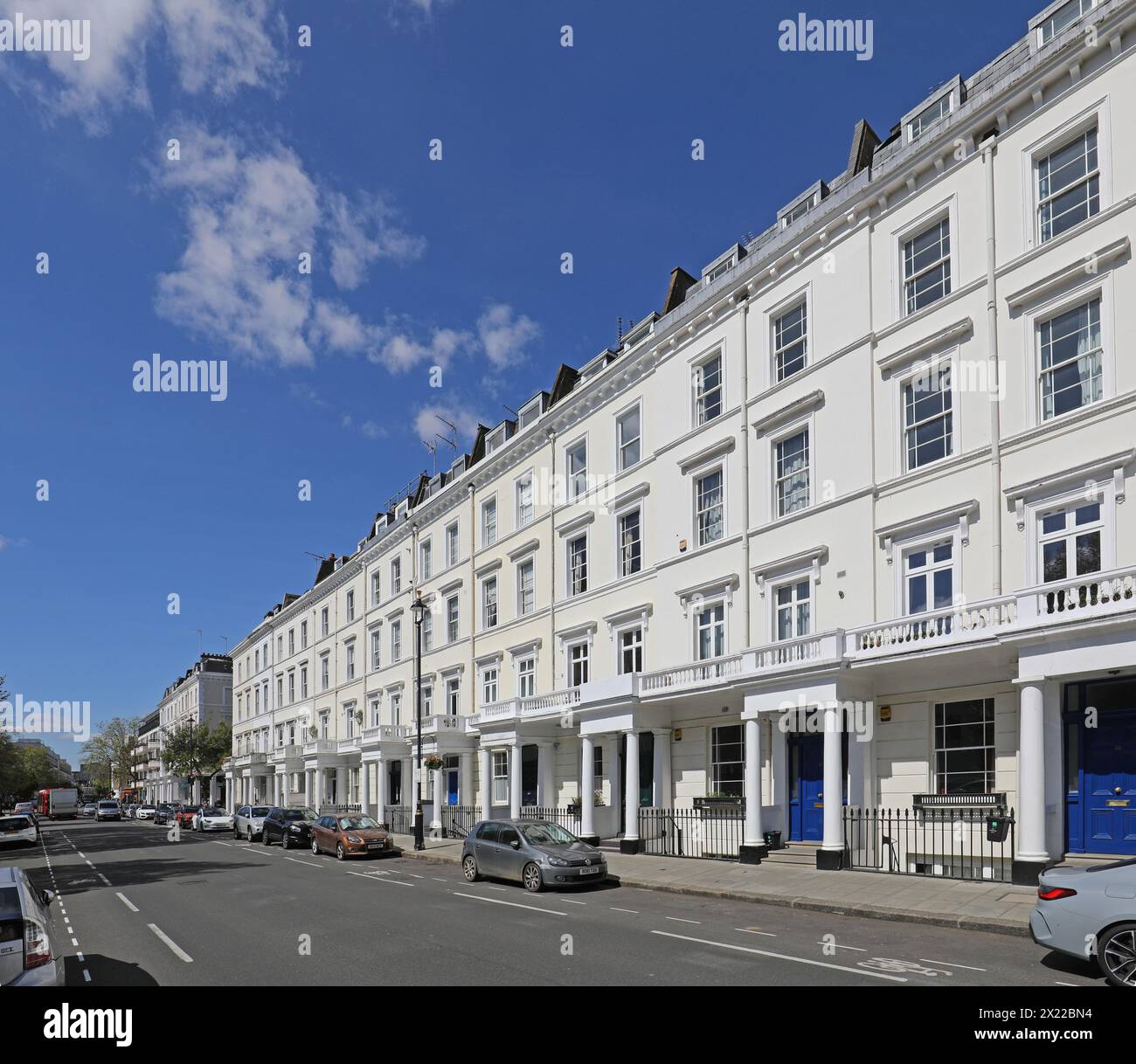 Elegant Regency style houses on Belgrave Road in London's Pimlico ...