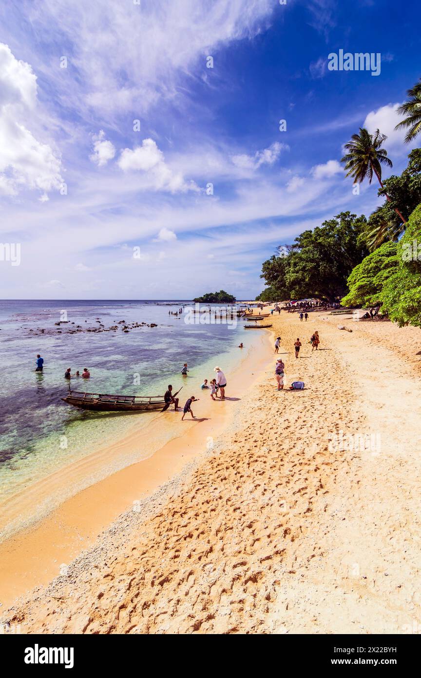 The Conflict Islands (also Conflict Atoll) an atoll in the Solomon Sea ...