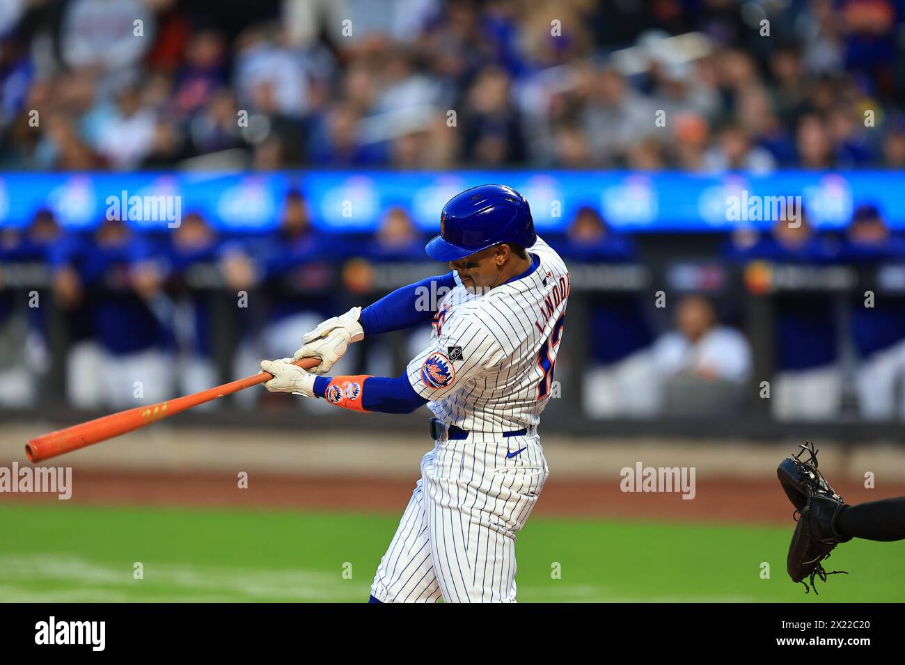 New York Mets Francisco Lindor #12 bats during the first inning of the ...
