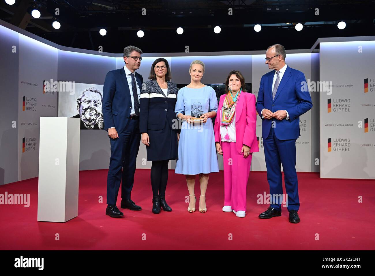 Freiheitspreis der Medien Preistraegerin: Julia Nawalnaja 3.v.li ...