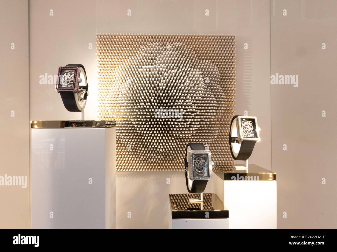 Chanel high-jewelry flagship store is located at 730 Fifth Avenue in ...